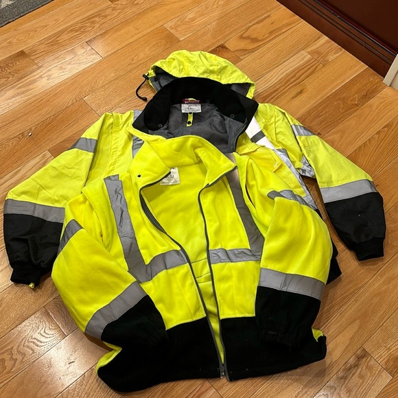 Majestic | Jackets & Coats | Majestic Hivis Ansi 3 Yellowblack ...